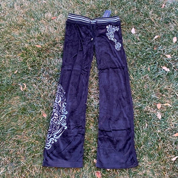 BCBG | Pants & Jumpsuits | Bcbg Velour Tracksuit Set Zip Up Trashy Y2k ...